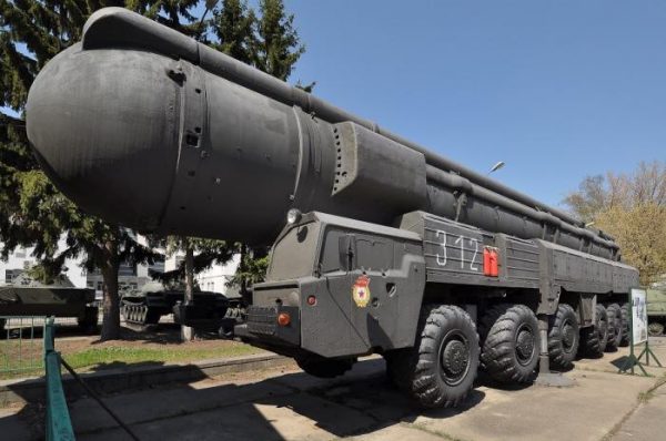 MAZ-547 with RSD-10 Pioneer – SS-20 – Sabre MOC-53753 Military Designed ...