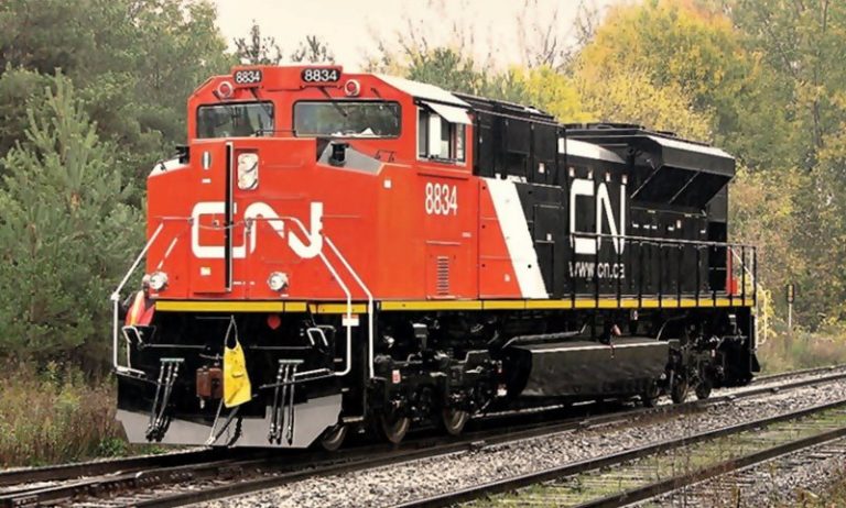 Cargo Train – EMD SD70M-2 CN Train MOC-47989 Technic Designed By Oninino With 697 Pieces - MOC ...